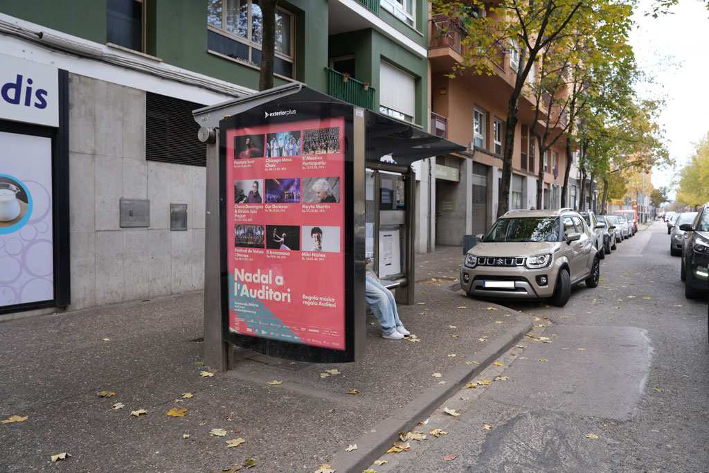 Mejoras en la parada de autobús en la intersección de Santa Eugènia y ...